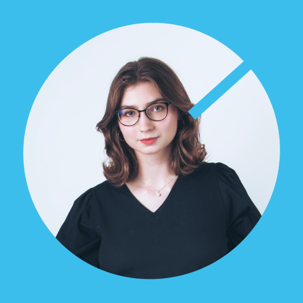 Kinga Kordowska – OFF SCHOOL